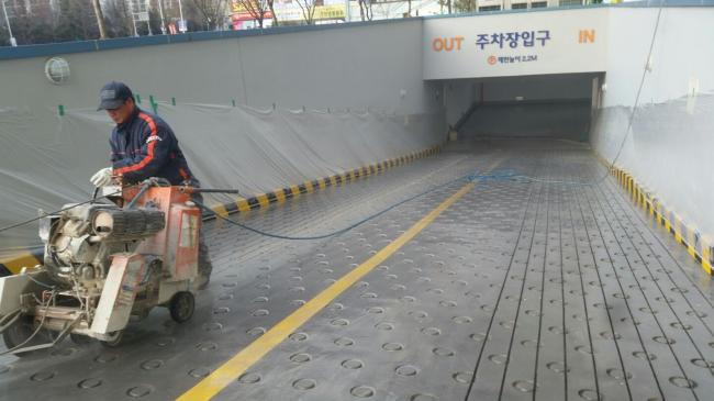 스노우멜팅 도로열선 어린이박물관 주차램프 컷팅 시공사례 히팅시스템 전문업체 주와이즈케이블입니다 사업실적 도로융설